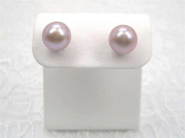 MPOだからできたお値打ち価格！ 極上の淡水真珠をご堪能下さい！ 種類：淡水 真珠の巻き：良い 真珠の大きさ：約8.0mm 真珠のキズ：少ない メタル：K14WG 真珠の形：ラウンド 真珠の色：ラベンダーカラー ※ピアスは衛生上の理由から返...