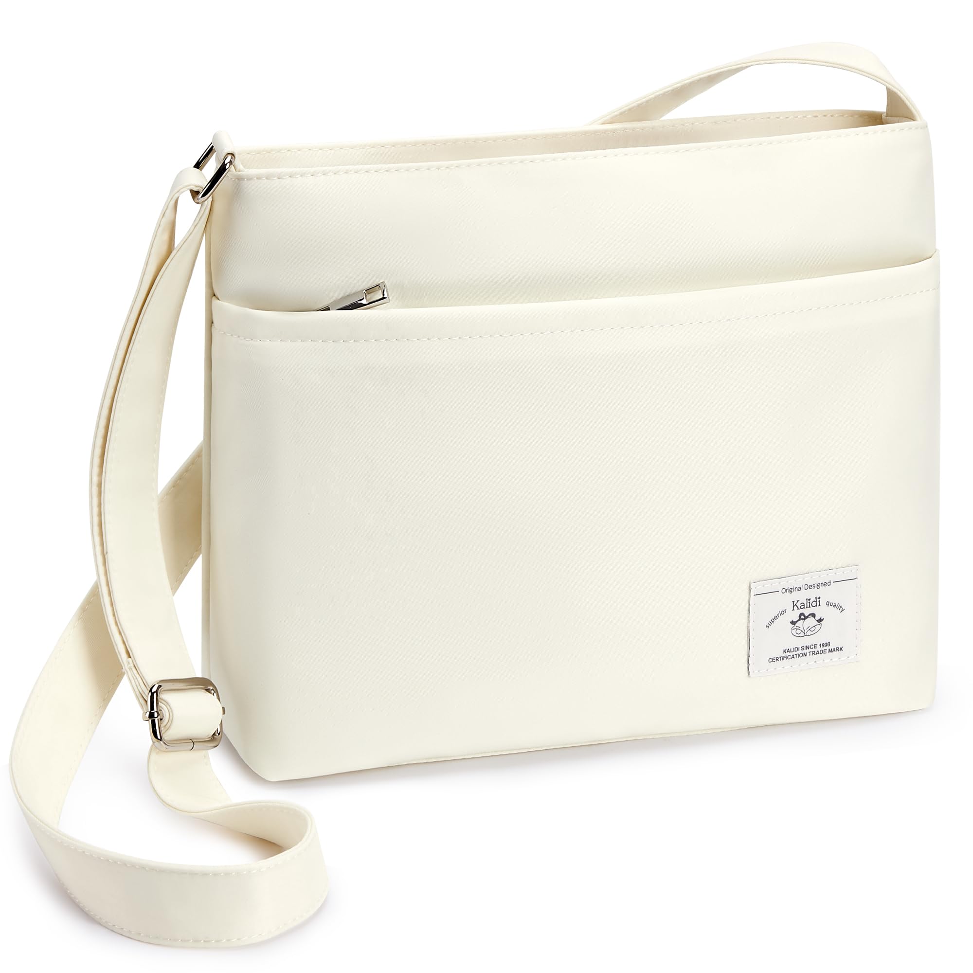 ・【多機能性と大容量設計】サイズは30×8×25cmとコンパクトながら、前ポケット、内側2つのサイドポケットと1つの小ジッパーポケットを装備し収納力抜群。日常の必需品から旅行の小物まで、整理整頓がしやすい設計です 。ボディバッグ 大容量とし...