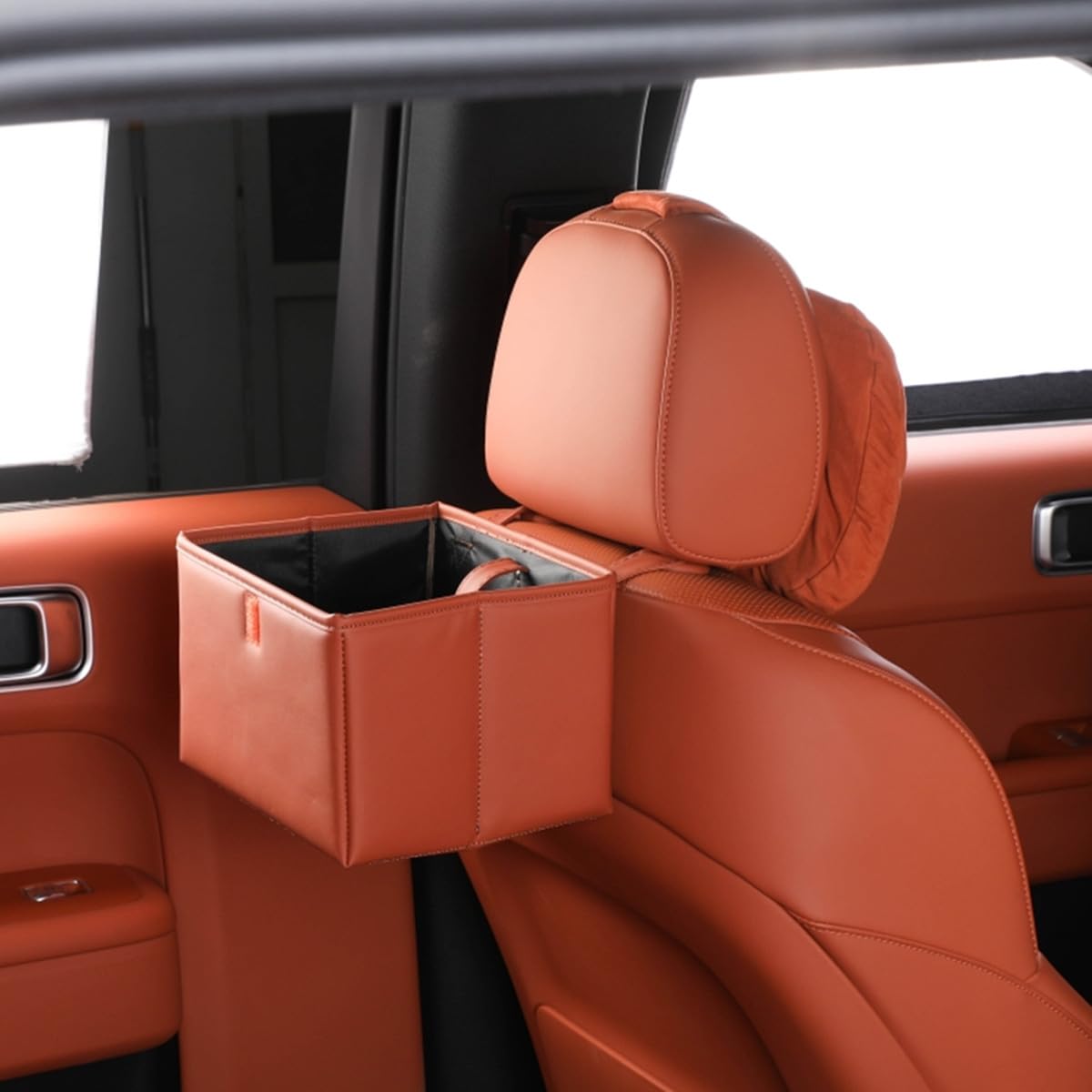 ・良質な材料：収納袋は良質なpuで作られ、裏地は防水・防漏で、丈夫で丈夫で、長時間の使用によって壊れにくく、手入れもしやすく清潔である。・車内を清潔に保つ：ゴミ袋は大容量設計で、車内の各種ゴミを収納でき、車内を清潔に保つのに役立つ。ごみ袋を...