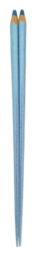 アオバ 箸 食洗機対応 天然木 色えんぴつ プリティ 水色 22.5cm 本体サイズ:約1.5×0.7×H22.5cm 素材:天然木 生産国:日本 表面塗装:ポリエステルウレタン樹脂 食洗機対応 見た目はまさしく色鉛筆。お箸立てに立てておく...