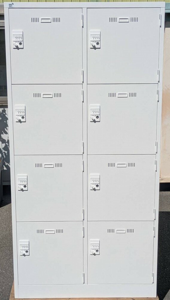 この商品は中古品です。 ＊申し訳ございませんが、北海道や沖縄などの離島はお届けできません。ご了承下さい。 この商品以外にも、中古 ロッカーを掲載しています。 ＞＞ 中古 ロッカー一覧はこちら生興（SEIKO FAMILY）　8人用ロッカー　...