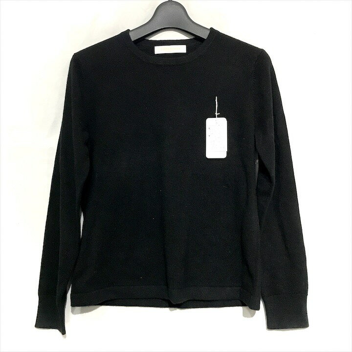 ご覧頂きありがとうございます☆彡【ブランド】コスモポラリス【カラー】ブラック【素材】カシミヤ【サイズ】表記サイズM　肩幅約37×身幅約41×総丈約55(若干の誤差はご了承下さい。）【付属品】タグ【状態ランク】Nコスモポラリスのセーターになり...