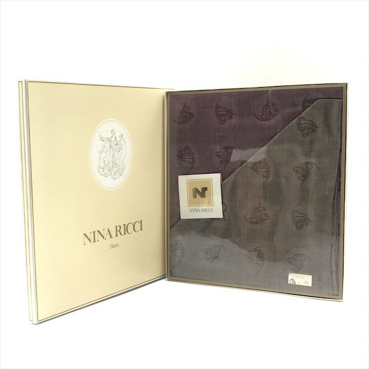 ご覧頂きありがとうございます☆彡【ブランド】NINA RICCI 【カラー】ボルドー/ブラウン【素材】綿【サイズ】W約47×H約47(若干の誤差はご了承下さい。）【付属品】箱【状態ランク】Nシンプルでフェミニンなハンカチーフ♪ニナリッチのハ...