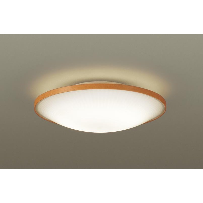 光源◆LED（電球色タイプ）　◆色温度：2700 K　◆光源寿命40000時間（光束維持率70％）寸法・質量◆幅：φ398 mm　◆高：118 mm◆質量：1.4 kg仕様LED内蔵、電源ユニット内蔵◆器具光束：820 lm　◆電圧：100...