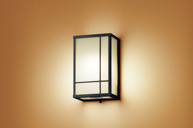 ※商品の仕様詳細・適合は、メーカーWebサイトまたはメーカー窓口にてご確認ください。ランプ同梱包光源◆LED電球小形電球タイプ4.3W1灯（E17）（電球色）　◆色温度：2700 K　◆光源寿命40000時間（光束維持率70％）寸法・質量◆...