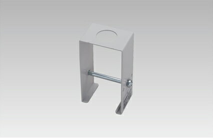 ※外観が異なりますので、レールと部材は同一シリーズでの組み合わせをおすすめします。品名： 6形 ジョインタハンガー シルバー品種名： ライティングレール商品コード： 93606156JANコード： 4974550583077