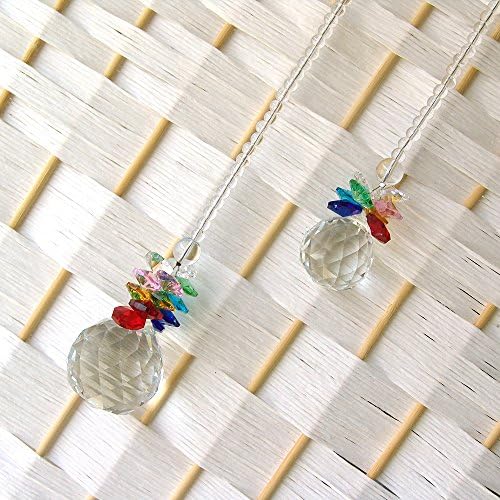 大と小サイズのサンキャッチャーセットです。素材はガラスとプラスチックです。サイズは以下の通りです。大：クリスタルボール40mm、長さ29cm 小：クリスタルボール30mm、長さ25cm 作りは以下の通りです。大：40mmのクリスタルボール1...