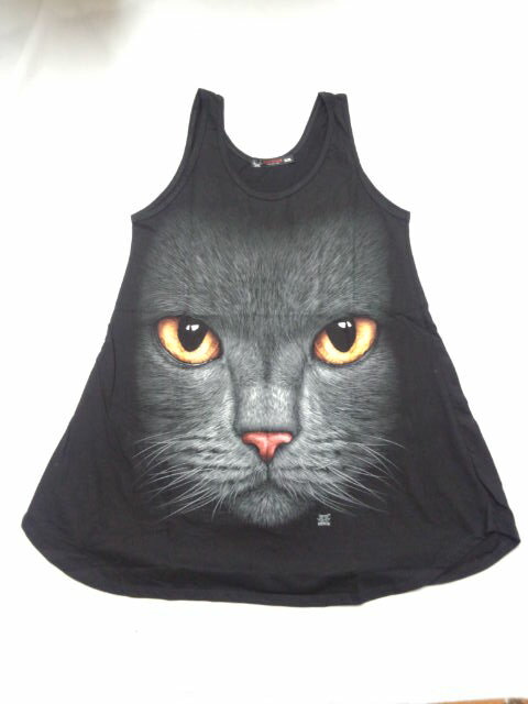 こちらは当店のオリジナル商品です。 大人気のロングカットソーに猫柄が登場！ デニムやショーパン、スキニーパンツと合わせてもGOOD 身長が155〜170cm位の方で、お尻が隠れる程度の長さです。 素材：綿100％ サイズ 着丈　約70cm ...