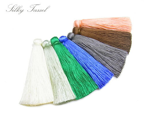 【サイズ】約7.0x1.0cm 【色】ホアイボリー・ピーチ・リーフグリーン オリーブ・アクア・チャコール・ブラウン 【素材】レーヨン 【入数】1個 ＊先の長さにばらつきがございます。 お好みの長さにカットしてお使い下さい。 ＊カンはついてい...