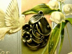 【サイズ】2.5x2.0cm（丸カンの大きさは含みません） 【色】金古美・銀古美 【素材】ピューター