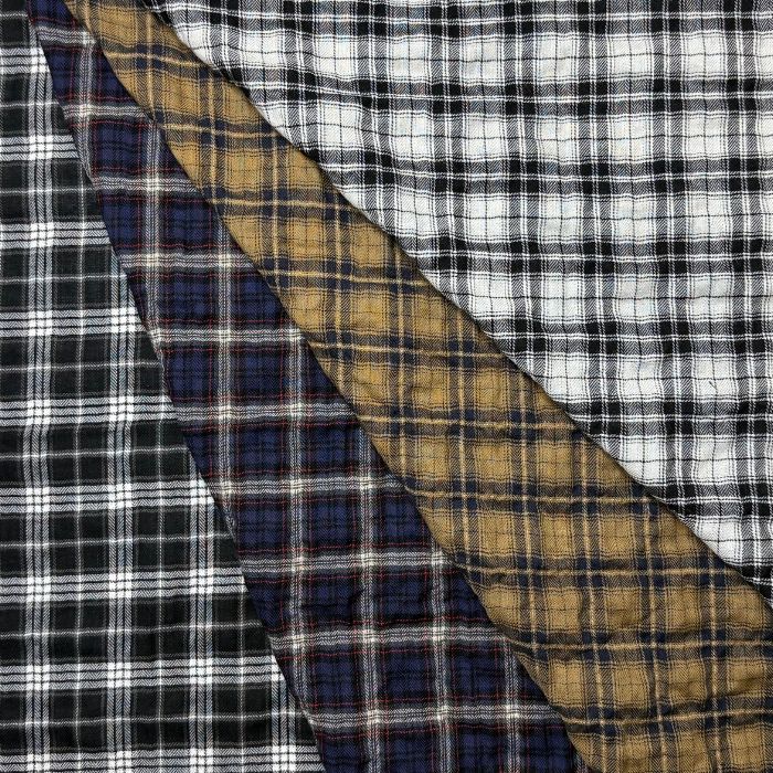 ※「モニターの発色により実際と異なる場合があります。ご了承ください。」 60/1 ヘリンボン シャーリング チェック【95180】 やわらかくふくらみのある表情が魅力 温もりを感じる上質なシャーリングチェック生地です。 ヘリンボンの織り柄と...