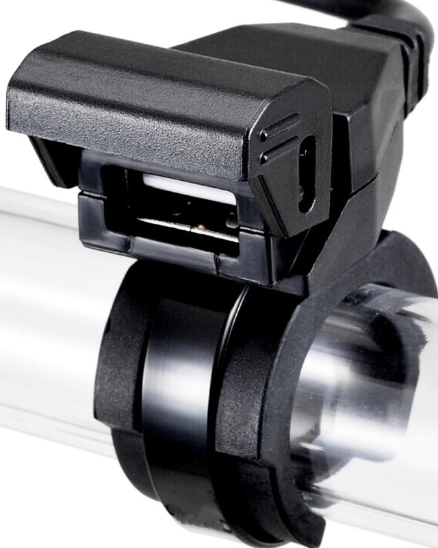 デイトナ(Daya) バイク用 USB電源 USB-A 12W 防水 iPhone/Android対応 ブレーキスイッチ接続 メインキー連動 1ポート 99502バイク専用電源USB-A1ポートMAX 12W出力ブレーキスイッチに接続するだ...