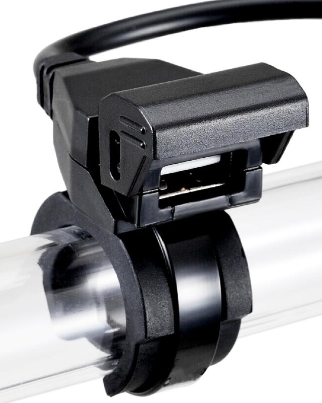 デイトナ(Daya) バイク USB電源 防水 USB-A 10. iPhone/Android対応 バッテリー接続 常時通電 1ポート 93039バイク専用電源USB-A1ポートMAX 10.出力バッテリー接続の常時通電タイプ。<b...