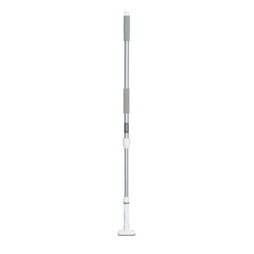 テラモト(TERAM) FXハンドル アルミ伸縮柄 ホワイト型番:9777gサイズ:全長:最短 約111cm、最長 約180cm重量:約550g素材・材質:頭:ポリプロピレン、柄:アルミパイプ(伸縮)、グリップ:ポリプロピレン、ソフトグリッ...