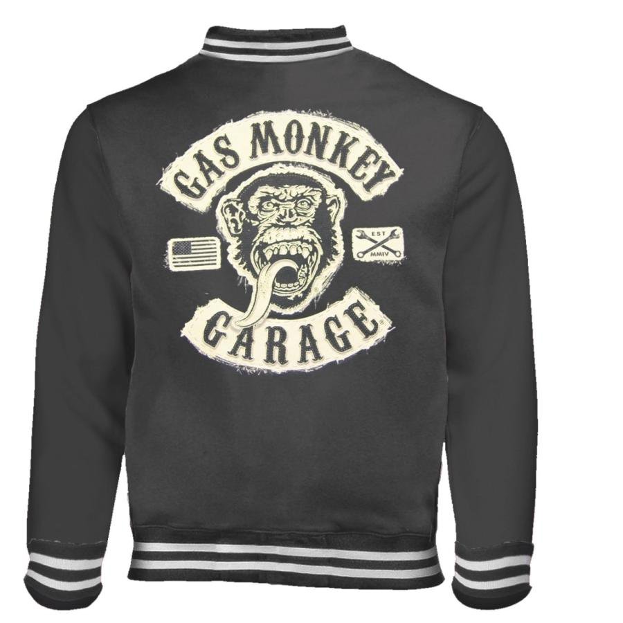 ブラックボディーのフロント胸に「Gas Monkey Garage」のプリント、バックにはモンキーフェイス & ロゴの特大プリント! ベーシックなデザインです!袖口と裾、首元はアクセントになる ライン入りリブで、フロントはスナップボタンで留...