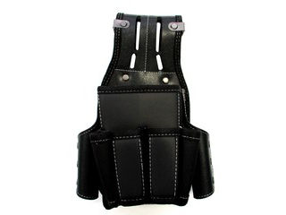 【特徴・仕様】レザータイプの工具差付腰袋です。固定用スリット穴付の為、腰袋のズレを抑えます。用途工具等の収納に収納箇所7箇所（工具差6箇所）仕様取手付ベルト固定用スリット穴付ベルト通し幅（通常）約6cm幅迄対応ベルト通し幅（スリット穴使用時...