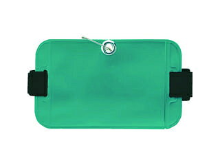 【メール便対応可3個まで】 【特長】名札や名刺を入れて使用します。腕に付けることができます。ずれないように安全ピン、ハトメ付です。【仕様】タイプ：ソフト横(mm)：146厚さ(mm)：0.5縦(mm)：90色：グリーン中紙サイズ(mm)：7...