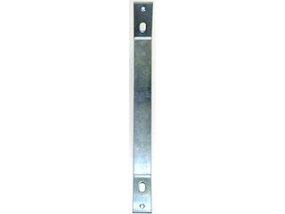 この商品は【長穴ワイド隅金250mm　補強材　Y-142】です。鉄製フラットバーに皿穴Φ5.2（両面皿加工Φ8.2）と長穴（20x10.5）開け、曲げ加工した支持金具です。平たい面　250mm 厚み4.5　幅32mm　仕上げ：ユニクロメッキ...