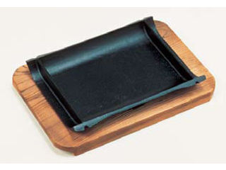 外寸210×156mm 内寸173×140×H18mm 質量1,100g 鉄板厚4.0mm 木台260×205mm※ステーキ皿のサイズ表示は鉄板の外寸法になります。PSV10　