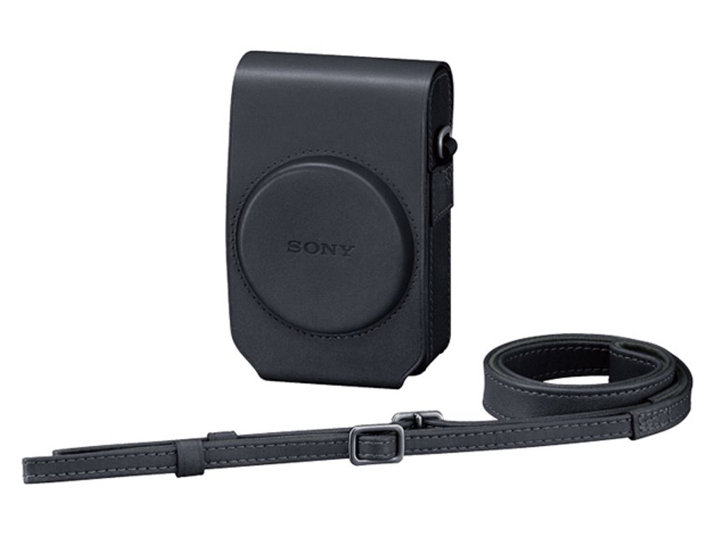 スタイリッシュな本革ケース。RX100シリーズ全カメラ収納可能。カメラを取出し安い大きな開口部。オプションのカメラグリップ装着状態でも収納可能。ベルトやバッグに装着しやすいカラビナ装着可能。ショルダーストラップ同梱。■RX100シリーズに最...