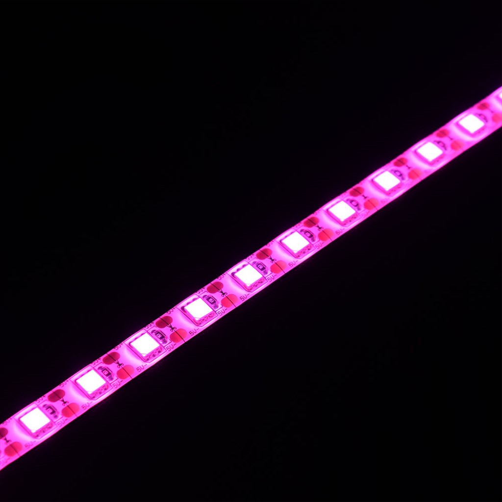 USBテープLEDライトは、USB電源に接続してご利用いただける、「切って」、「貼る」ことができる今までにない新しいLEDライトです。本製品はカット線の部分でカットし長さを調節してご利用いただけます。設置する棚やデスクなどに合わせご利用くだ...