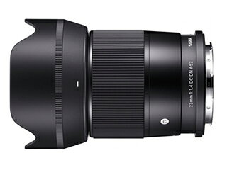 発売日：2023年4月21日SIGMA 23mm F1.4 DC DN | Contemporaryは、35mm判換算で35mm相当となる使いやすい画角に加え、大口径F1.4の明るさと高い描写力を備えています。光学系にはSLDガラス3枚、非...