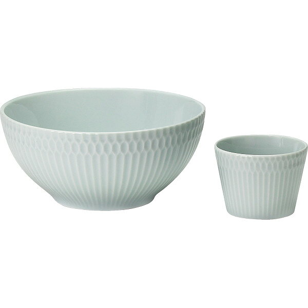 ●麺鉢(容量=約1450ml)・カップ(容量=約200ml)×各1さざなみシリーズ波打ち際を思わせる伝統的なしのぎ文様の繊細なレリーフが料理を優しく彩る華やかなシリーズです。猪口カップは、汁入れはもちろんデザートカップ等に。麺鉢は丼やサラダ...