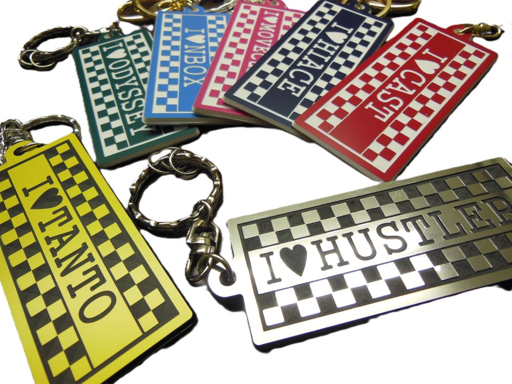 商品情報必ずご確認くださいキーホルダー部分の色と形は写真と異なります。サイズ85ミリ×35ミリ×3ミリ