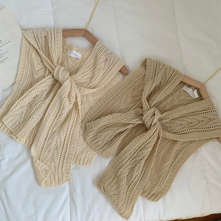 商品情報商品説明いつものコーデにサッと羽織るだけでオシャレ度アップ♪ニットのセーラー風つけ襟です。【サイズについて】画像をご参照ください。【素材について】ポリエステルつけ襟 付け襟 レディース ショール ファッション 肩掛け 羽織り おしゃ...