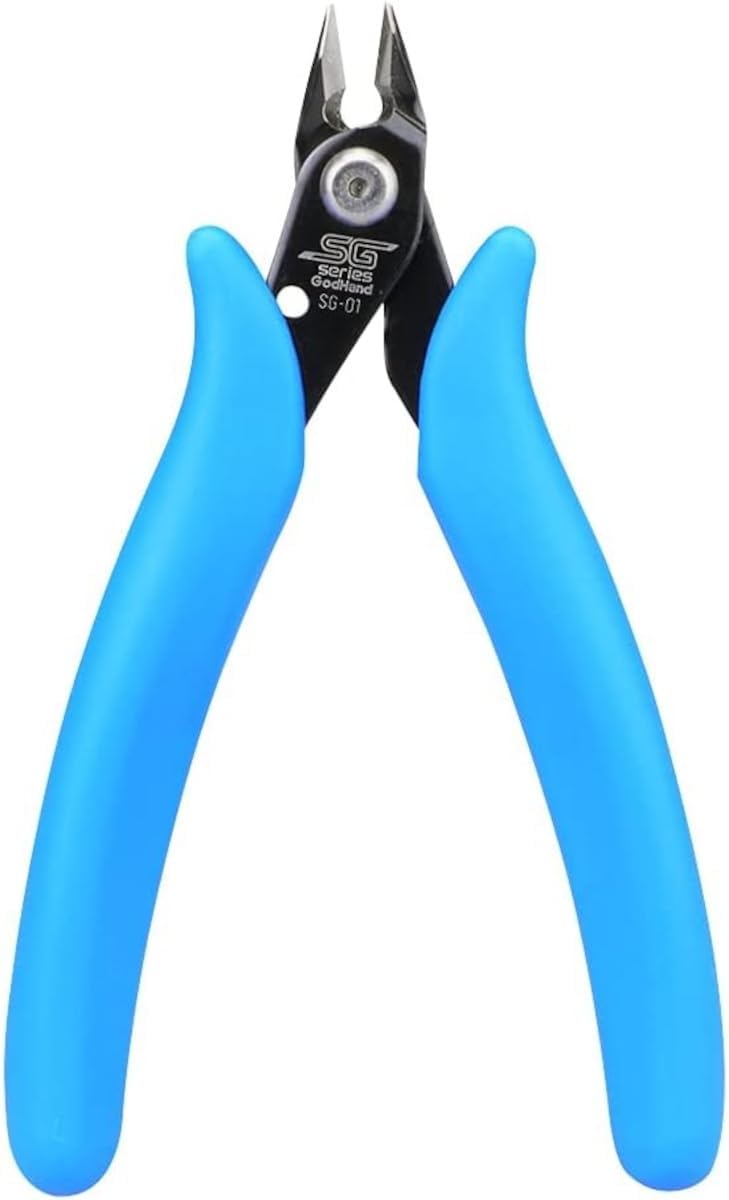 ニッパーを使い慣れていない方から、使いこなしている方まで、使いやすい高耐久な両刃ニッパー。丸みのないフラットな刃先なので、切断面を平らにカットすることができる。また、不意の操作でも壊れにくい強度を保っており、刃折れの心配も少なく使える。直径...