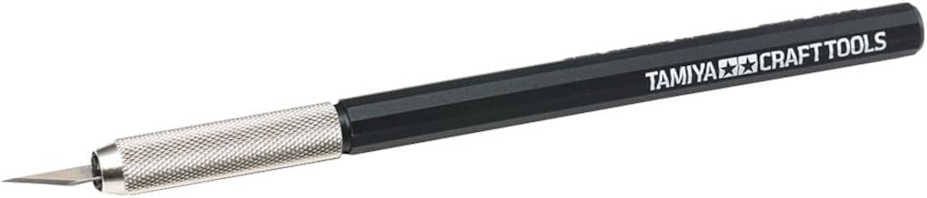 タミヤ クラフトツールシリーズ No.40 モデラーズナイフ プラモデル用工具 74040 細かな部品のパーティングラインの仕上げや、人形改造のパテ盛り後の成形などに最適なナイフ。 繊細に仕上げられた刃先は粘り強く耐久性に富み、プラスチック...