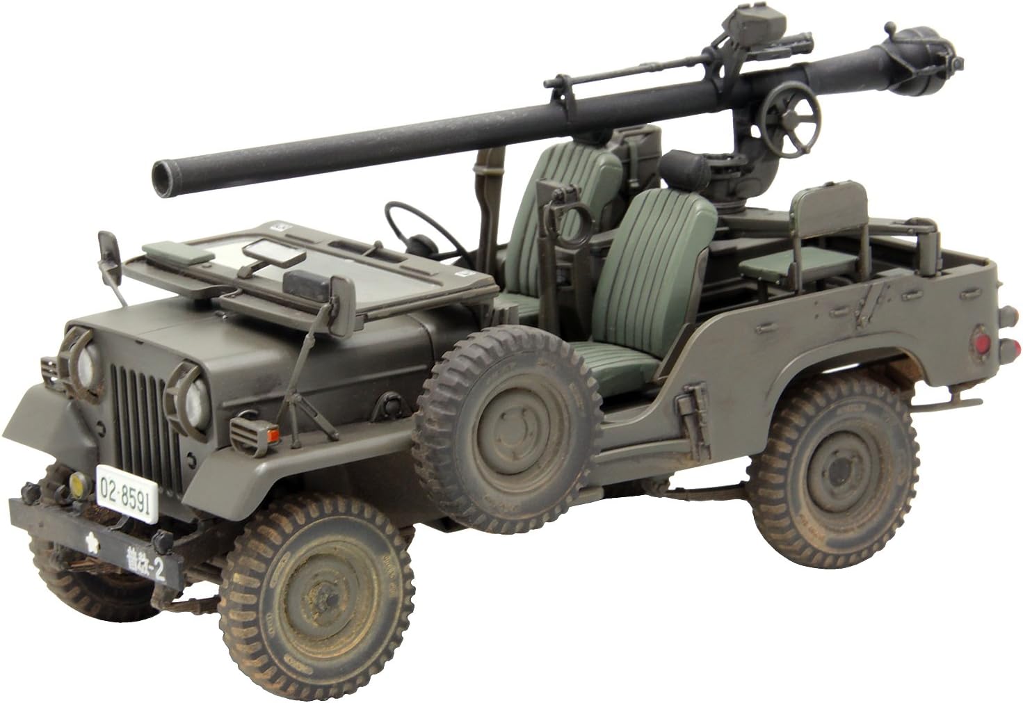 文字通りの多目的車両であった73式小型トラックは、各種兵装を施して戦闘車両としても用いられました。60式106mm無反動砲を搭載する本車は、当初は師団/旅団直轄の対戦車隊に、後に普通科中隊の対戦車小隊に配備されました。