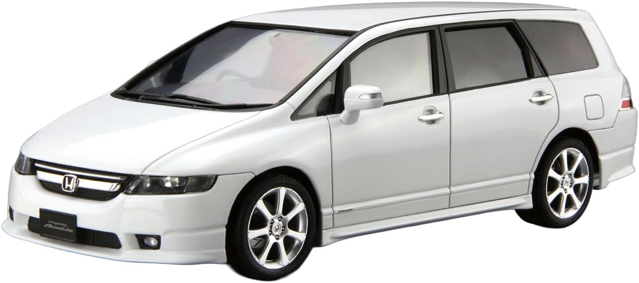 アオシマを代表するカーモデルシリーズ ●前期型/後期型選択式 ●ボディ2種類封入 ●ローダウンパーツ ●アルミホイール選択式 ●窓枠マスキングシール ●17インチ P-ZEROタイヤ使用