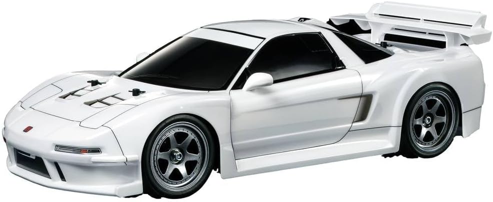 1990年に発表されたHondaのミドシップスポーツカーNSXは、ベースモデルとして国内外のレースにも積極的に参加し、好成績を残してきました。 中でも、1996年からは国内最高峰のGTカーレースにも参戦。 1998年型は3.5リッターV型6...