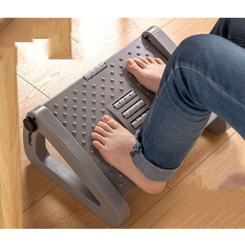 メイン素材：プラスチック【実用フットレスト】サイズ(約)：41*31*17=幅41×奥31高17cm、（人工測量なので、多少の誤差がある場合がございます）【長持ちする素材】軽量で耐久性のあるPP素材で作られています。ペダルは機械加工された強...