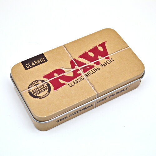 RAWスクエアケースは手巻きたばこグッズを簡単に持ち運ぶ事ができます。 小物入れとしても。 サイズ：縦約65mm×横約115mm×厚さ約25mm