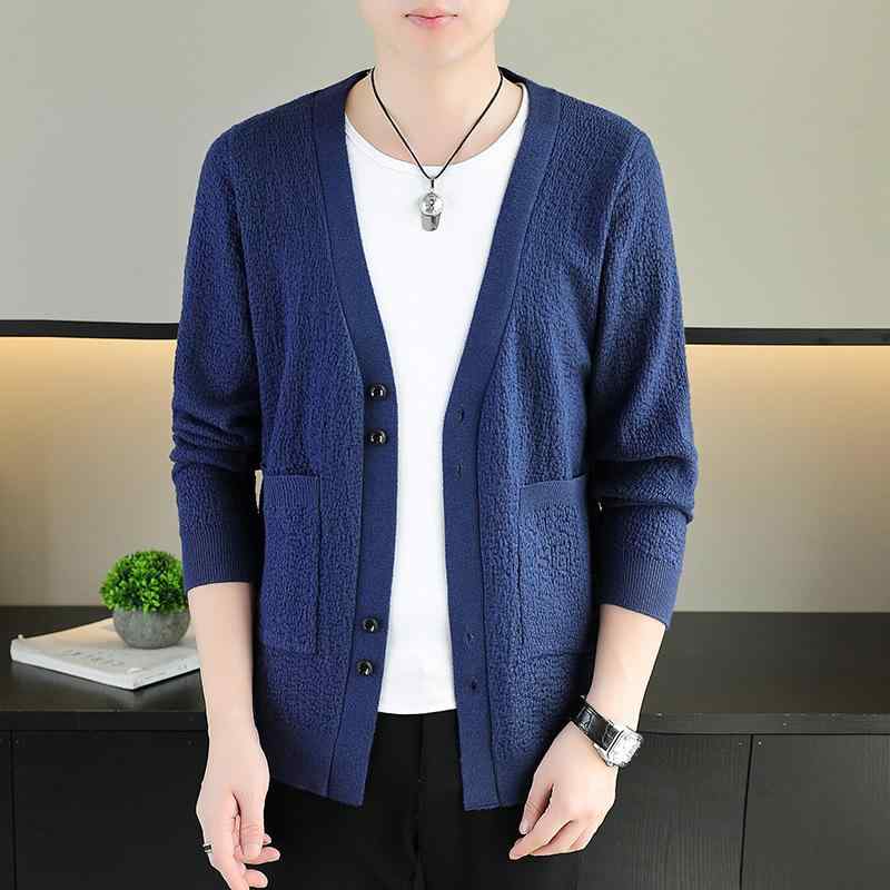 ・カテゴリ: ニット・タイプ: カーディガン・フィット: スリムフィット・ネックライン: Vネック・袖丈: 長袖・厚さ: 標準・スタイル: 英国風・デザイン: ジャカード織り・素材名: 化学繊維混紡・主要素材: ポリエステル60%・着用シー...