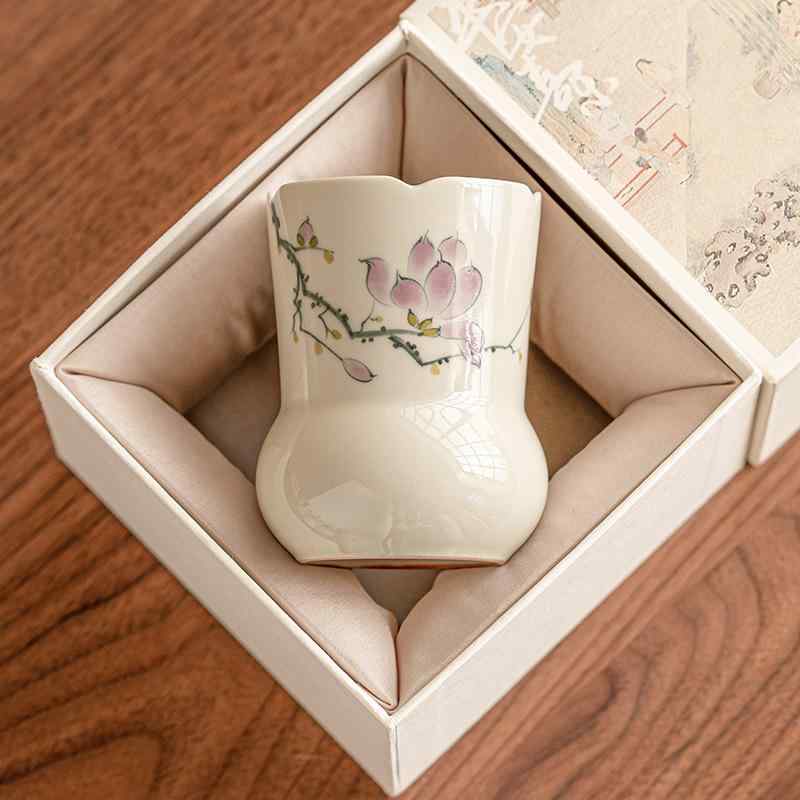 ・カテゴリ: 茶道用具・素材: 陶器・重量: 500g・スタイル: 中国風・カラー展開: 手描き木蓮、草木灰 手描き木蓮