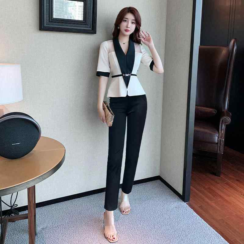 ・カテゴリ: セットアップ・対象性別: 女性・用途: 作業着・機能: 吸湿速乾・主な素材: ポリエステル94%・素材2: ポリウレタン6%・カラー展開: ブラック、ネイビー・サイズ展開: S、M、L、XL、2XL、3XL・対象年齢: 30-34歳