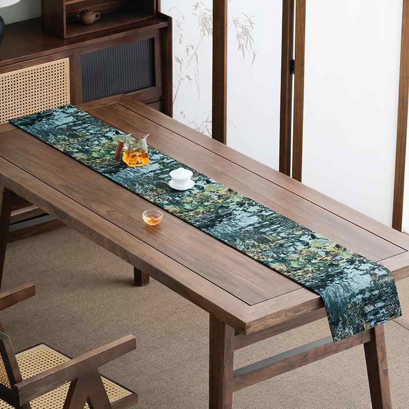 ・カテゴリ: 茶席・スタイル: ライトラグジュアリー・素材: 布・柄展開: 苔蘚緑、夢幻紫金、金沙藍河、鎏金星空、金糸雲霞・サイズ展開: 100cm×28cm、200cm×28cm、250cm×28cm、300cm×28cm・重さ: 約0.5kg