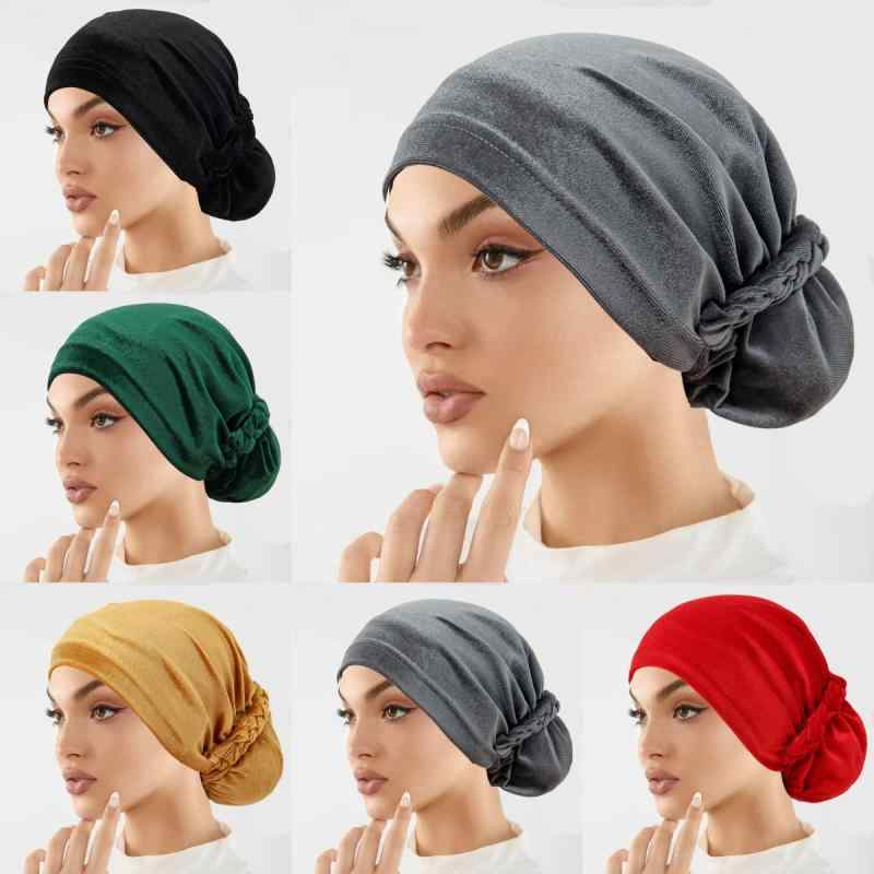 ・カテゴリ: ニット帽・トップスタイル: 丸型・つばのスタイル: つばなし・カラー展開: ダークブルー、レッド、ブラック、グレー、ゴールド、ブラウン、ダークグリーン、ディープパープル・主な素材: ポリエステル100%