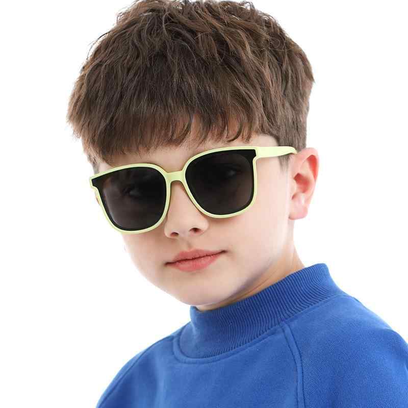 ・フレームタイプ: フルリム・フレーム形状: スクエア・スタイル: オリジナルデザイン・UVカット: UV400・用途: 日焼け対策、旅行、アウトドアスポーツ・レンズ素材: TAC・フレーム素材: TPEE・光透過率: カテゴリ3 (遮光レ...