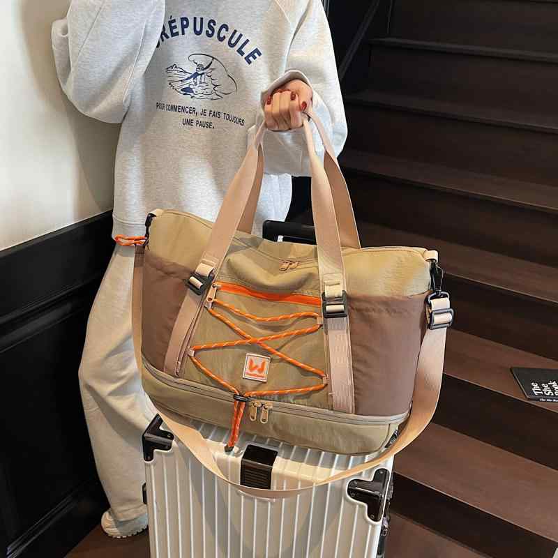 ・容量: 20L以下・素材: ナイロン・機能: 収納可能・性別: ユニセックス・裏地素材: ポリエステル・柄: 無地・スタイル: シンプルモダン・デザイン要素: バックル・カラー展開: ブラック、カーキ、グレー・利用シーン: レジャー