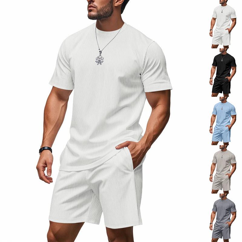 ・カテゴリ: メンズカジュアルセットアップ・スタイル: 大人カジュアル・厚さ: 薄手・パンツ丈: ショート・トップスデザイン: Tシャツ・トップス袖丈: 半袖・主な素材: ポリエステル95%・シーン: カジュアル・カラー展開: ホワイト、ブ...