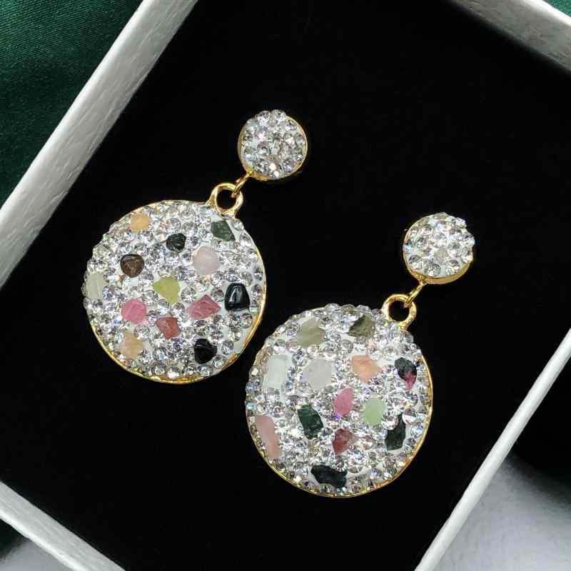 ・素材: トルマリン・形状: 幾何学・加工技術: 埋め込み加工・カラー: マルチカラー・流行デザイン: 円形・スタイル: シンプル・スタイル分類: ファッション通勤・カテゴリ: イヤリング・ピアス・対象: 女性・流行デザイン分類: 幾何学