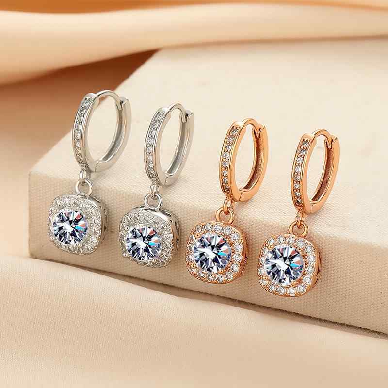 ・カテゴリ: ピアス・イヤリング・対象: 女性・スタイル: シンプル・スタイル分類: 通勤スタイル・素材: 銅・加工: ジルコン象嵌・デザイン: 幾何学模様・流行要素: 四角形・カラー展開: シャンパンゴールド、プラチナカラー