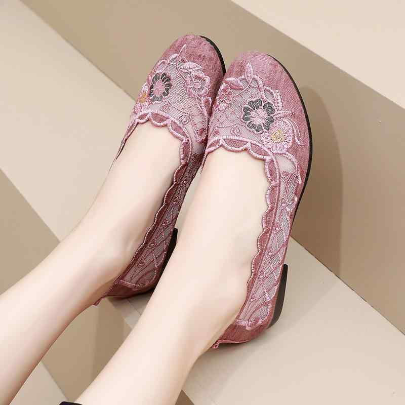 ・カテゴリ: 手編みシューズ、バレエシューズ、老北京布靴、民族風布靴、メッシュシューズ・スタイル: エレガント・機能: 通気性、軽量・対象: レディース・柄: 花柄・アッパー素材: メッシュ・ソール素材: ポリウレタン・着用方法: スリッポ...