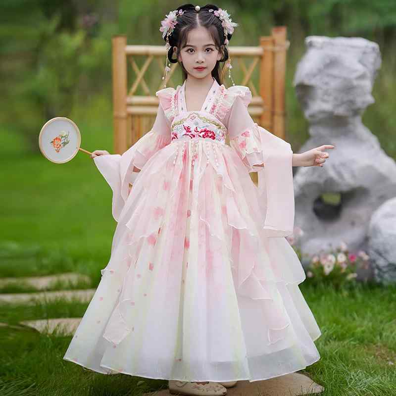 ・カテゴリ: キッズチャイナドレス、唐装、民族衣装・スタイル: 中国風・デザイン: 唐装・主な素材: ポリエステル90%・生地加工: 柔軟加工・デザイン要素: かわいい、レース、プリント、配色、プリンセス・厚さ: 普通・カラー: ピンク・サ...