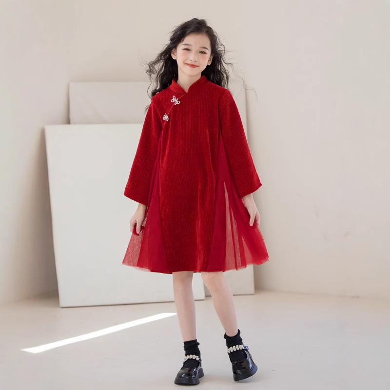 ・スタイル: チャイナ風・生地: シェニール・カテゴリ: キッズワンピース・主な素材: ポリエステル60%・対象性別: 女性・対象年齢層: 中大児童向け・柄: 無地・生地加工: ソフト加工・袖丈: 長袖・裾デザイン: 切り替え・裏地素材: ...