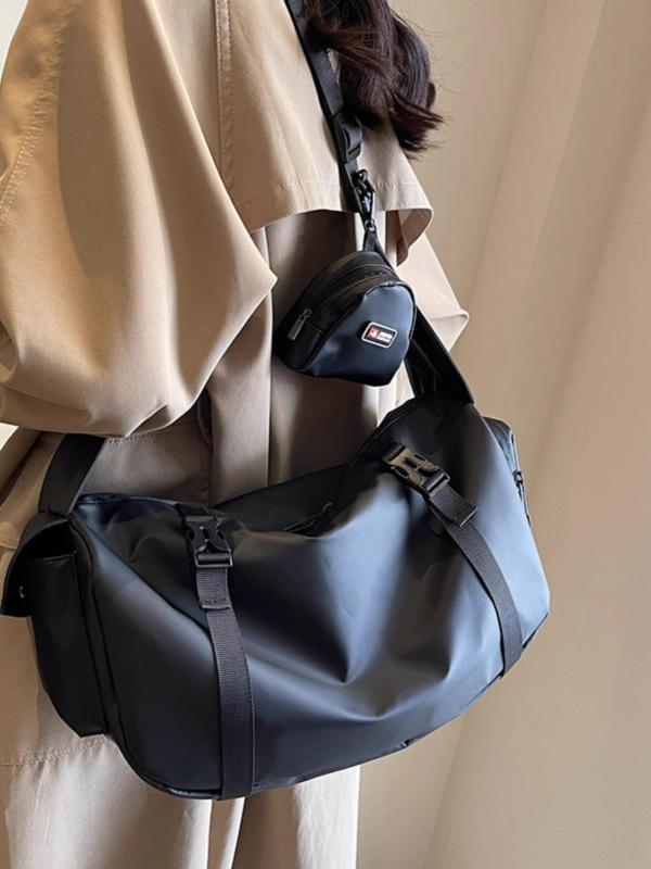 ・容量: 20L以下・素材: ナイロン・機能: 防水・対象: ユニセックス・裏地素材: ポリエステル・柄: 無地・スタイル: ユニセックス・カラー展開: ブラック（大サイズ）、ブラック（小サイズ）・適用シーン: カジュアル旅行